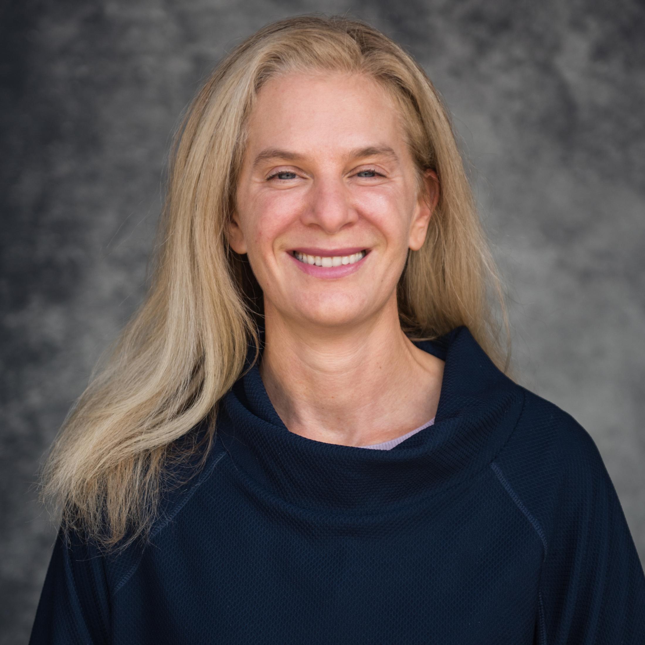 Lisa Mills's Instagram, Twitter & Facebook on IDCrawl